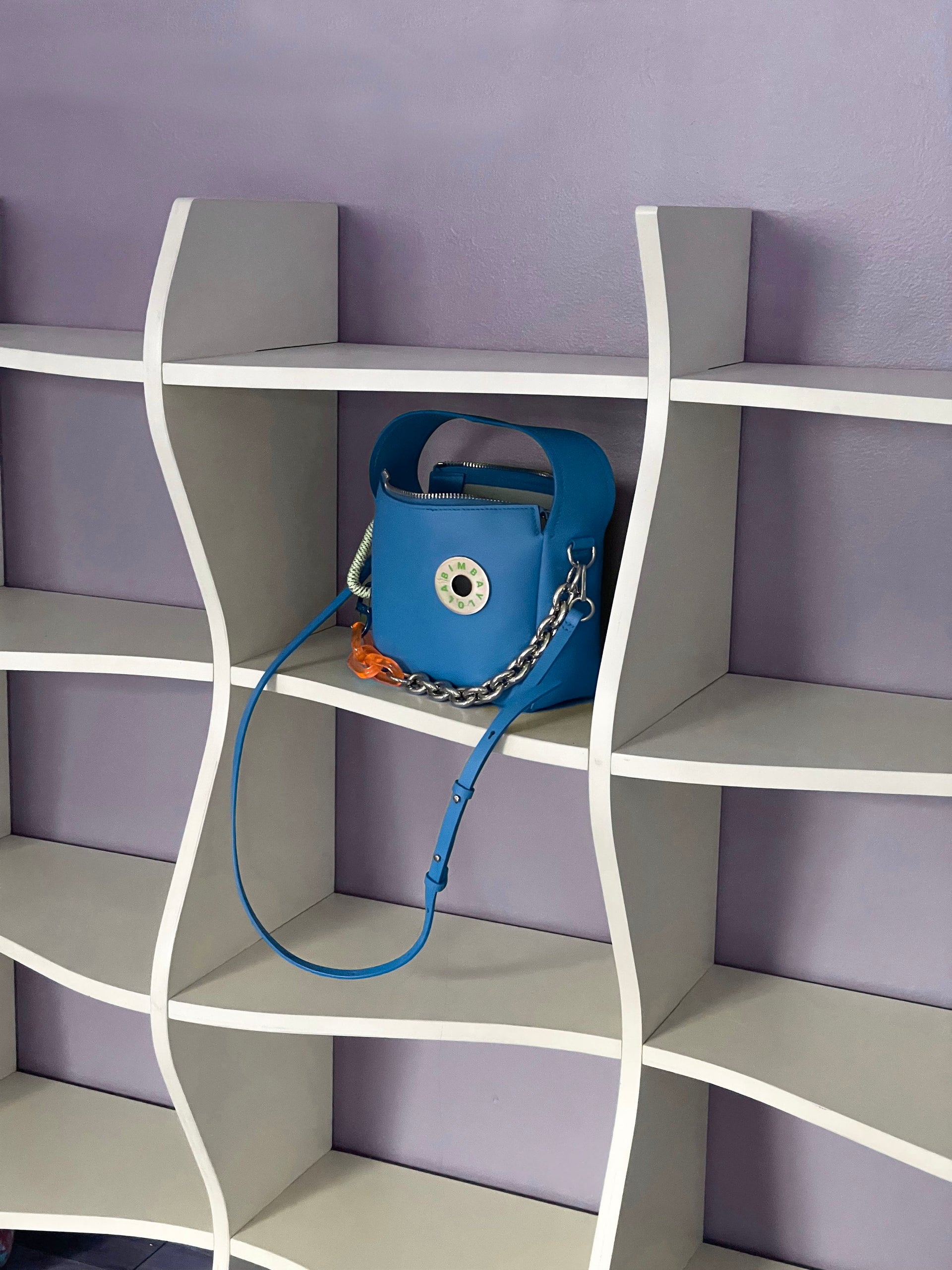 Hyperbolik Shelf - Milk Blue – Okej